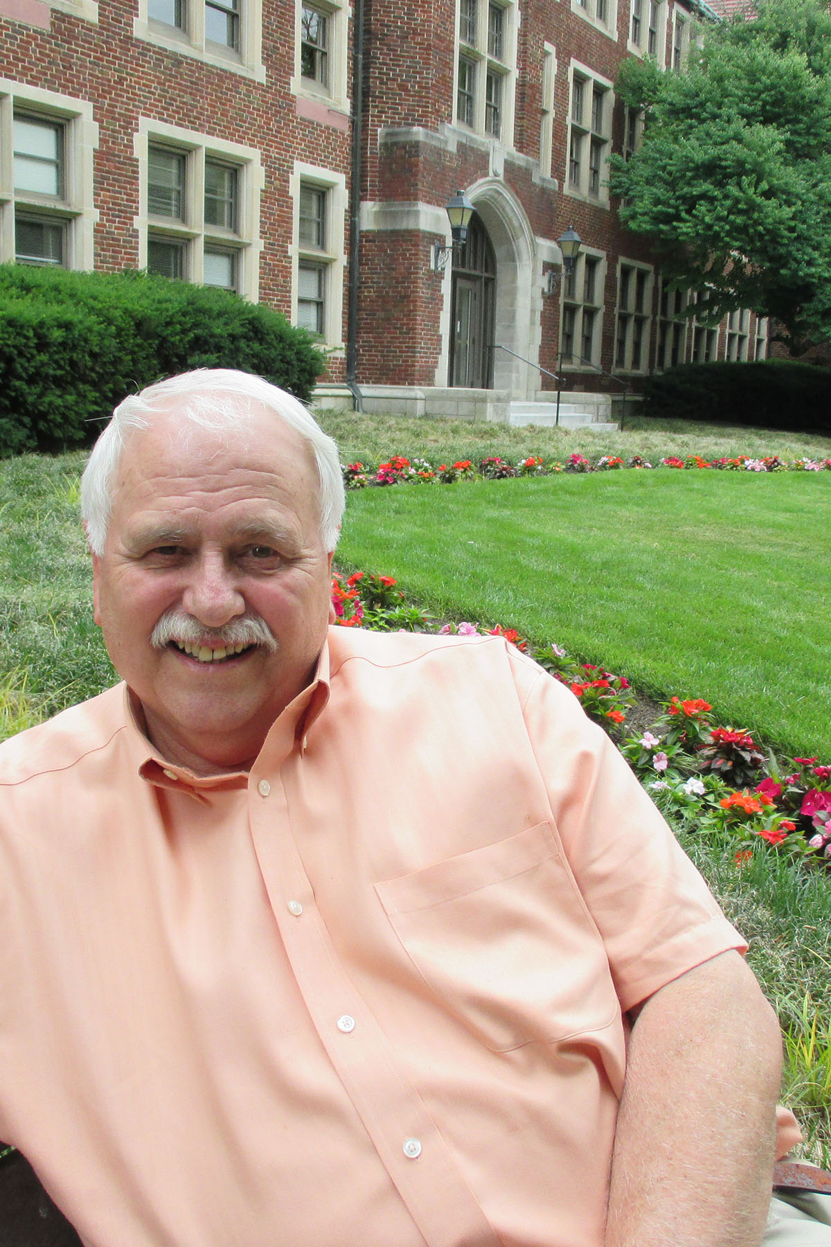 UTIA Animal Science Professor Presented with Continuing Service Award ...