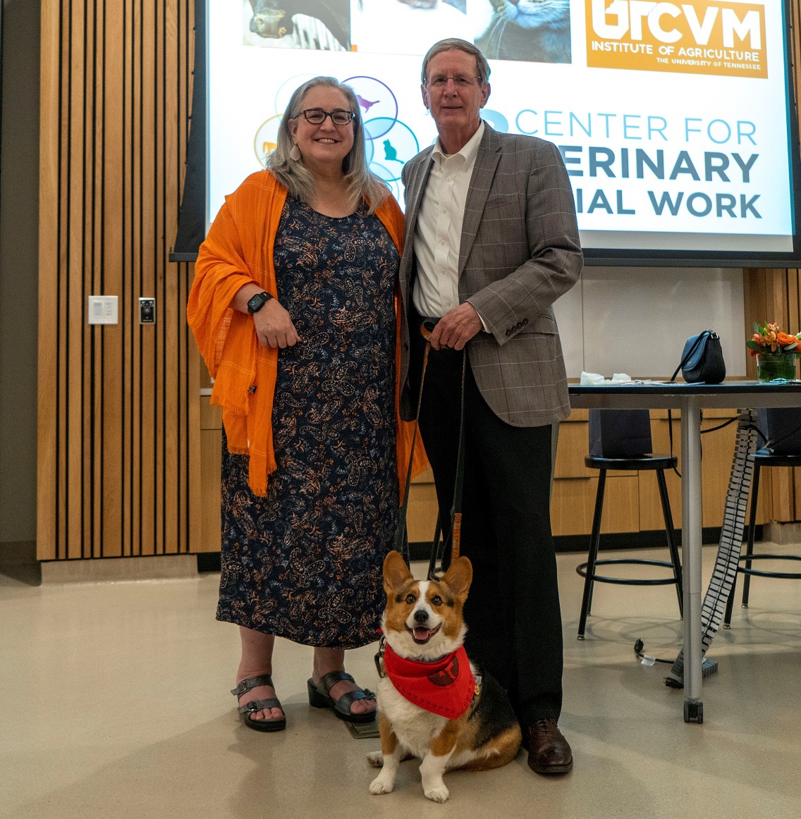 Center for Veterinary Social Work Celebrated | Institute News