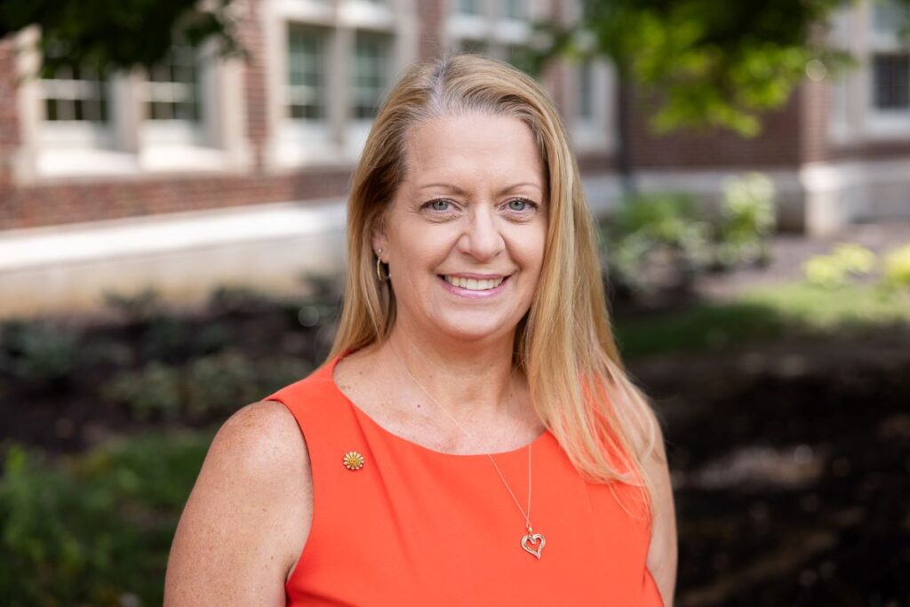 Jo Carlson Receives UTIA’s E.J. Chapman Outstanding Service Award ...